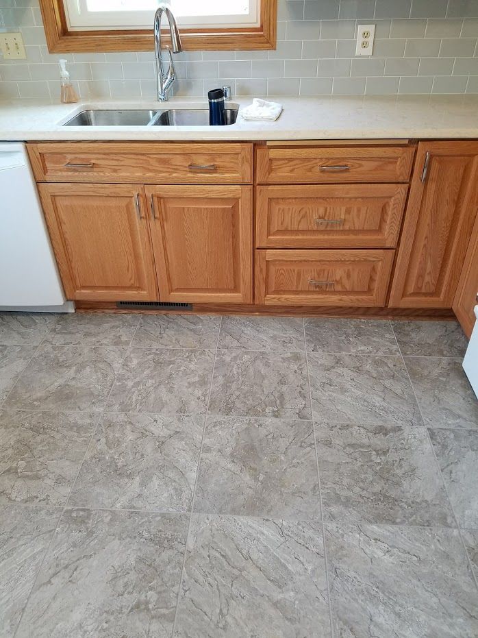 What Color Tile Goes With Honey Oak Cabinets Homeminimalisite What Color Tile Goes With Honey Oak Cabinets Homeminimalisite
